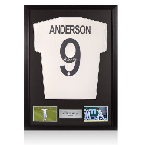 Signed Cricket Memorabilia - Prints signed by cricket legends such as ...